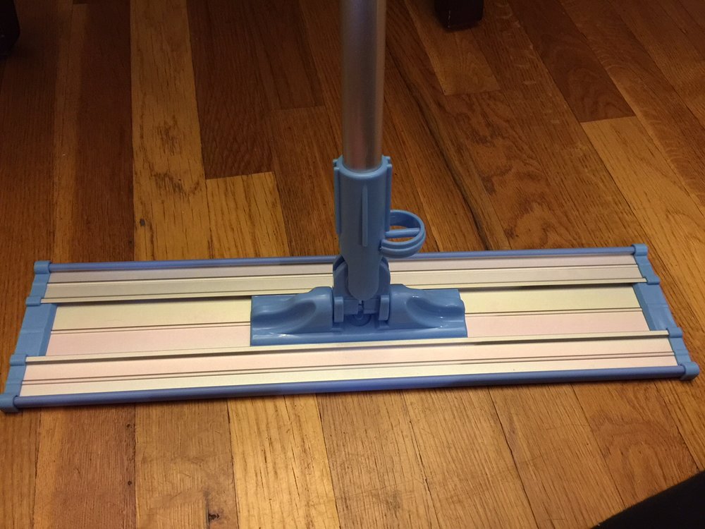 Raskin MicroCare Cleaning Mop Kit (includes 2 pads, 1 handle/frame)